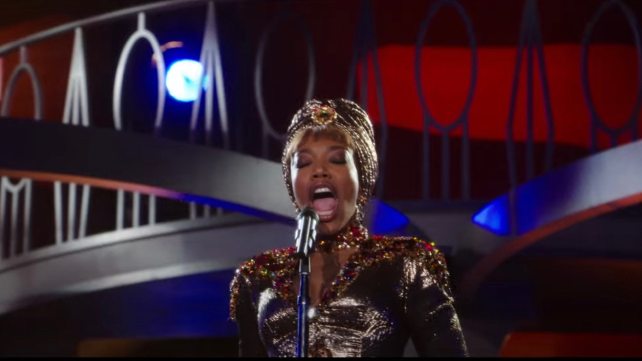 Les studios Sony dévoilent de nouvelles images du biopic sur Whitney ...